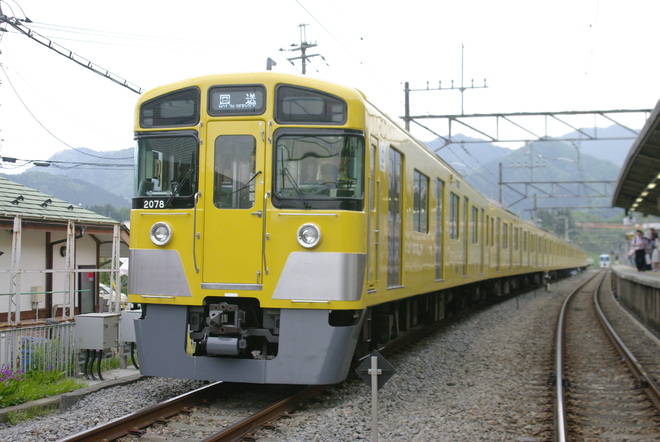 2000系 2077F の写真 |鉄道写真投稿サイトTrain-Directory