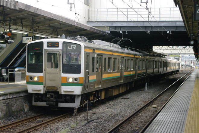 高崎車両センター 211系 タカA37編成 の写真 |鉄道写真投稿サイトTrain-Directory