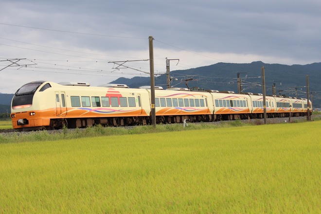 新潟車両センター E653系 U-104編成 の写真 |鉄道写真投稿サイトTrain-Directory