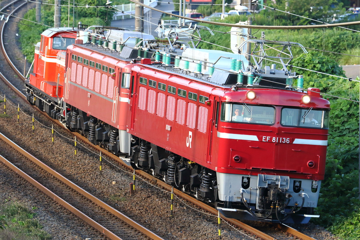 秋田車両センター EF81 136 の写真 |鉄道写真投稿サイトTrain-Directory