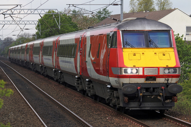 InterCity 225 の写真 |鉄道写真投稿サイトTrain-Directory