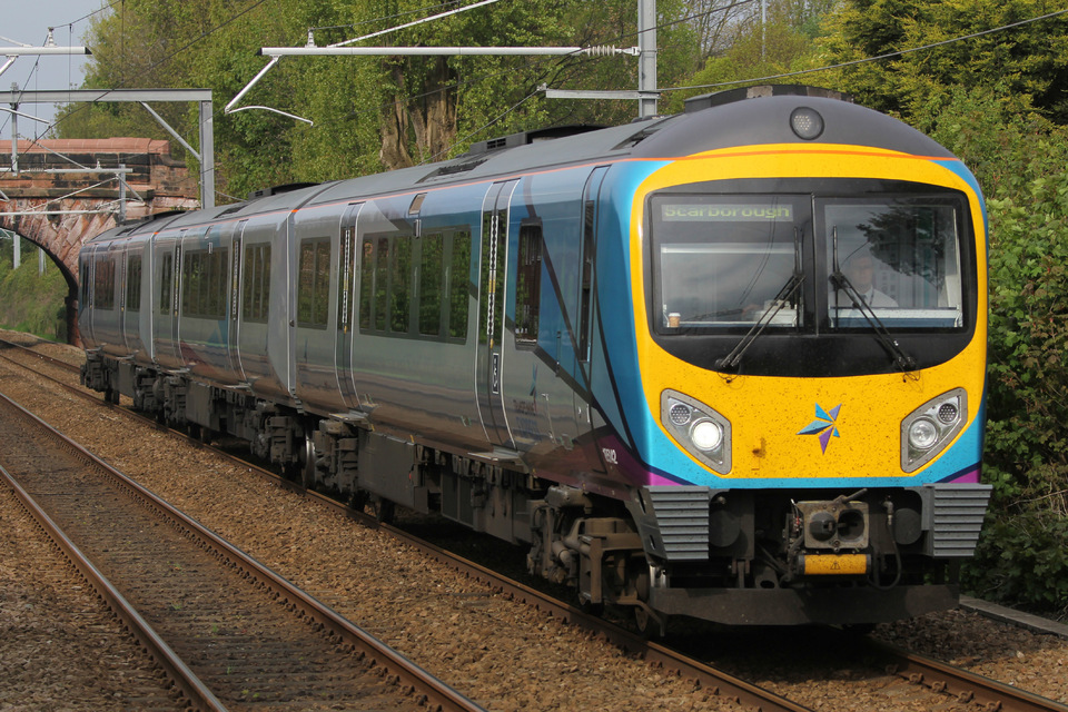 撮影地:Whiston stationの鉄道写真|2nd-train