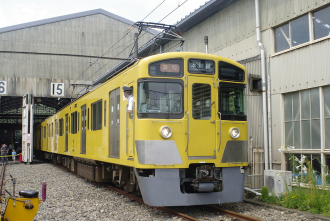2000系 2453F の写真 |鉄道写真投稿サイトTrain-Directory