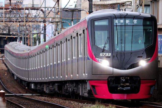 高幡不動検車区 5000系 5733F の写真 |鉄道写真投稿サイトTrain-Directory