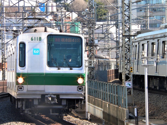 綾瀬検車区 6000系 6118F の写真 |鉄道写真投稿サイトTrain-Directory