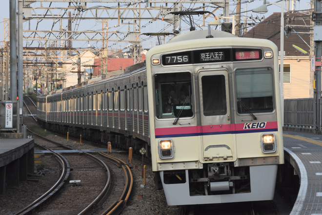 7000系 7706F の写真 |鉄道写真投稿サイトTrain-Directory