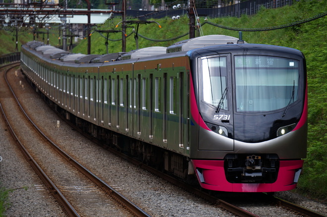 若葉台検車区 5000系 5731F の写真 |鉄道写真投稿サイトTrain-Directory