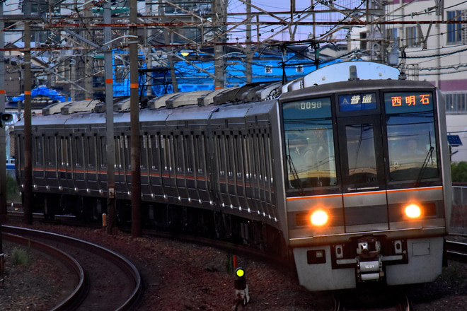 網干総合車両所明石支所 207系 S16編成 の写真 |鉄道写真投稿サイトTrain-Directory