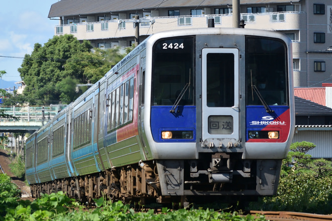 N2000系 2424 の写真 |鉄道写真投稿サイトTrain-Directory