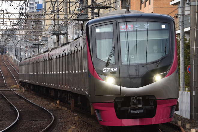 5000系 5732F の写真 |鉄道写真投稿サイトTrain-Directory