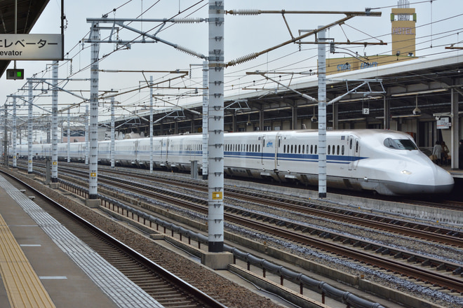 博多総合車両所本所 N700系 K13編成 の写真 |鉄道写真投稿サイトTrain-Directory