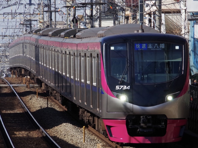 5000系 5734F の写真 |鉄道写真投稿サイトTrain-Directory