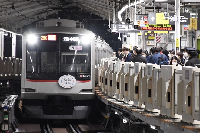 5000系 5121F の写真 |鉄道写真投稿サイトTrain-Directory