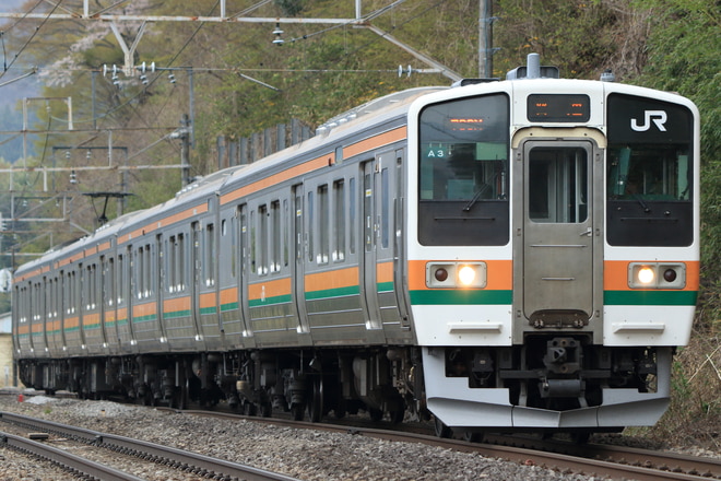 高崎車両センター本所 211系 タカA3編成 の写真 |鉄道写真投稿サイトTrain-Directory
