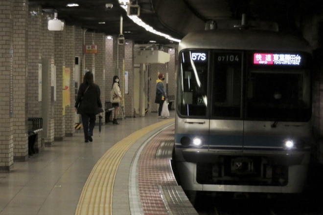 深川検車区 07系 07-104F の写真 |鉄道写真投稿サイトTrain-Directory