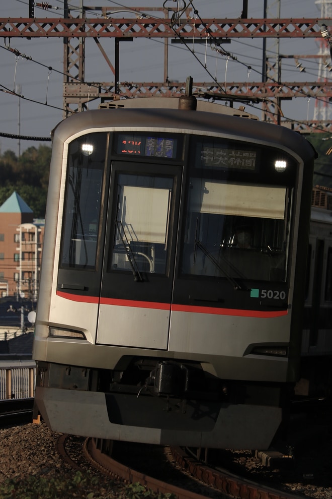 長津田検車区 5000系 5120F の写真 |鉄道写真投稿サイトTrain-Directory