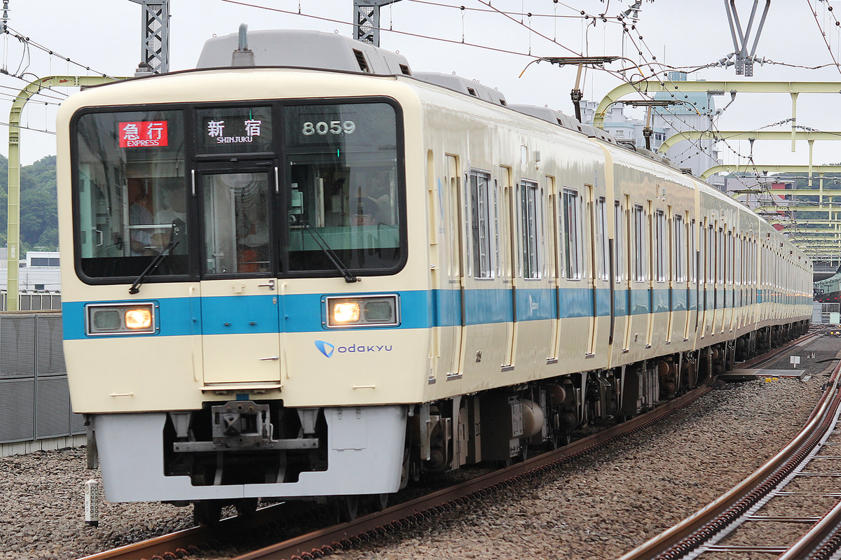 8000形 8059F の写真 |鉄道写真投稿サイトTrain-Directory