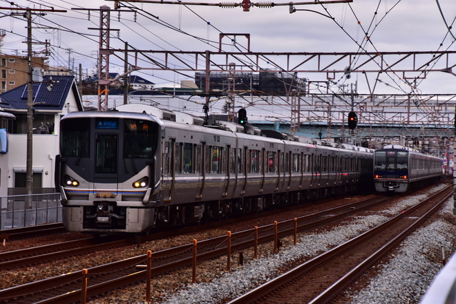 網干総合車両所本所 225系 I3編成 の写真 |鉄道写真投稿サイトTrain-Directory