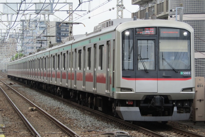 長津田検車区 5000系 5003F の写真 |鉄道写真投稿サイトTrain-Directory