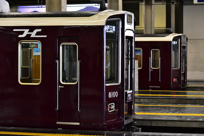 西宮車庫 8000系 8000F の写真 |鉄道写真投稿サイトTrain-Directory