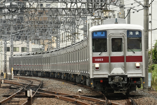 森林公園検修区 10000系 11003F の写真 |鉄道写真投稿サイトTrain-Directory