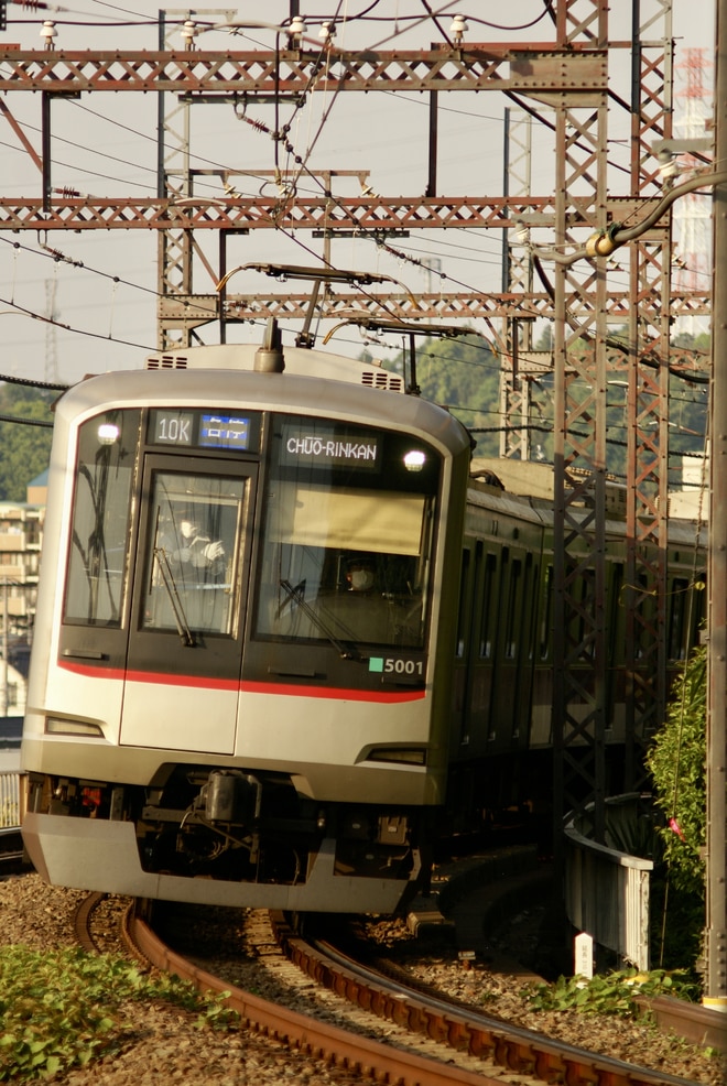 長津田検車区 5000系 5001f の写真 |鉄道写真投稿サイトTrain-Directory