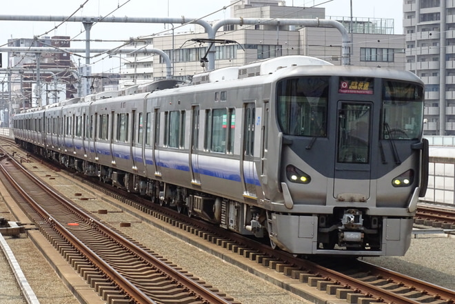 225系 の写真 |鉄道写真投稿サイトTrain-Directory