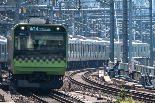 東京総合車両センター本区 E235系 トウ17編成 の写真 |鉄道写真投稿サイトTrain-Directory