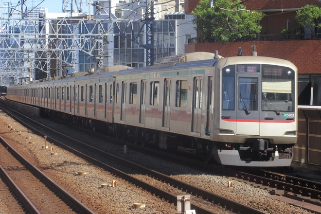 長津田検車区 5000系 5102F の写真 |鉄道写真投稿サイトTrain-Directory