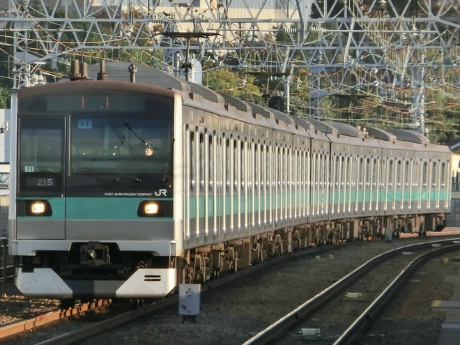 松戸車両センター本区 E233系2000番台 マト11編成 の写真 |鉄道写真投稿サイトTrain-Directory