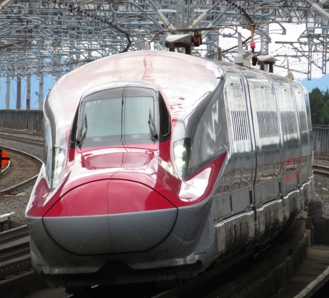 秋田総合車両センター南秋田センター E6系 Z11編成 の写真 |鉄道写真投稿サイトTrain-Directory