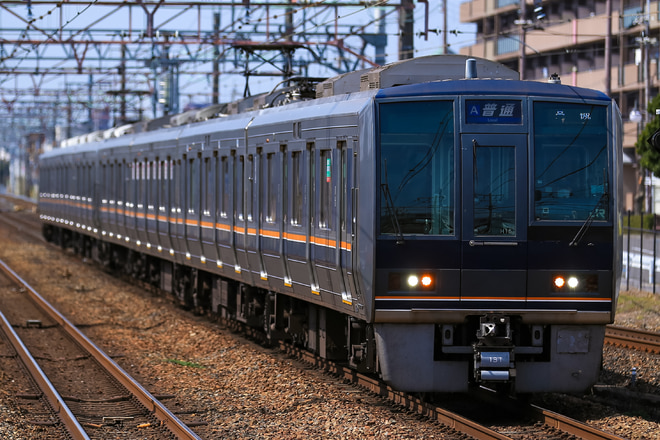 207系H15編成 の写真 |鉄道写真投稿サイトTrain-Directory