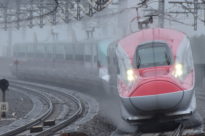 秋田新幹線車両センター E6系 Z6編成 の写真 |鉄道写真投稿サイトTrain-Directory