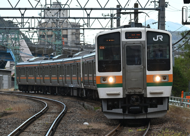 211系 C6編成 の写真 |鉄道写真投稿サイトTrain-Directory