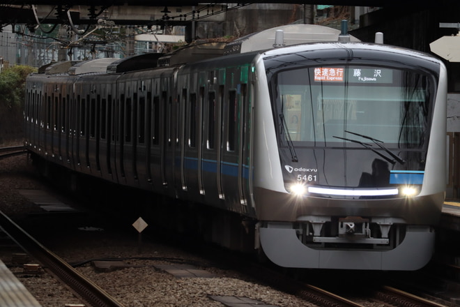 喜多見検車区 5000形 5061F の写真 |鉄道写真投稿サイトTrain-Directory