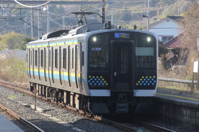 幕張車両センター E131系 マリR05編成 の写真 |鉄道写真投稿サイトTrain-Directory