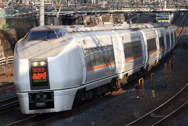 大宮総合車両センター東大宮センター 651系 om201編成 の写真 |鉄道写真投稿サイトTrain-Directory