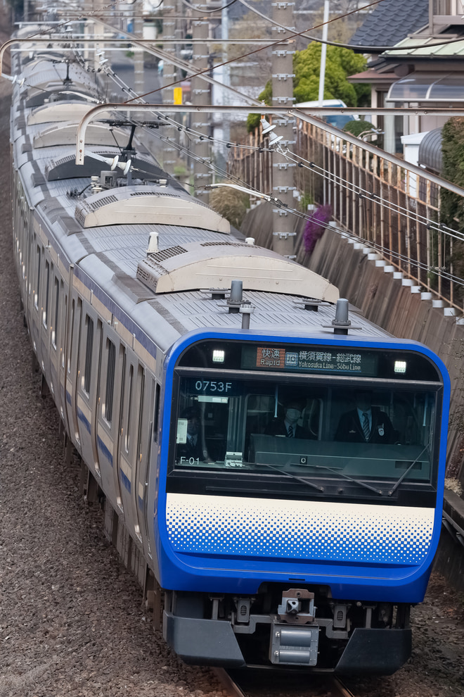 E235系 クラF-01編成 の写真 |鉄道写真投稿サイトTrain-Directory