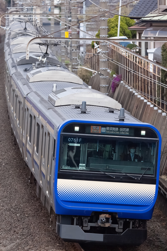 E235系 クラF-21編成 の写真 |鉄道写真投稿サイトTrain-Directory