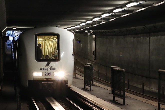 MarkⅡ 209F の写真 |鉄道写真投稿サイトTrain-Directory