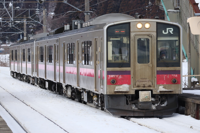 秋田総合車両センター 701系 N21編成 の写真 |鉄道写真投稿サイトTrain-Directory