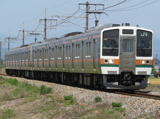 高崎車両センター 211系 タカC8編成 の写真 |鉄道写真投稿サイトTrain-Directory