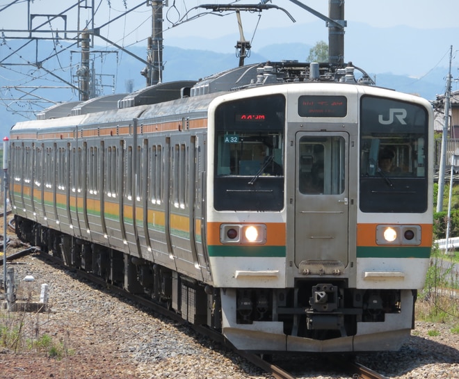 高崎車両センター 211系 タカA32編成 の写真 |鉄道写真投稿サイトTrain-Directory