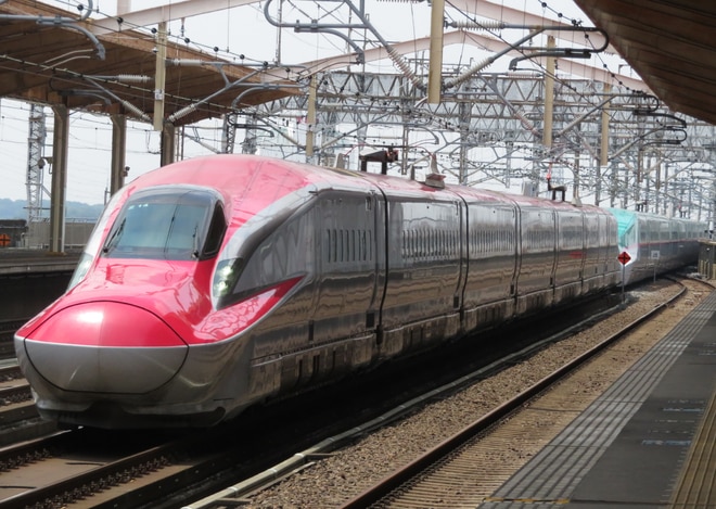秋田新幹線車両センター E6系 Z14編成 の写真 |鉄道写真投稿サイトTrain-Directory