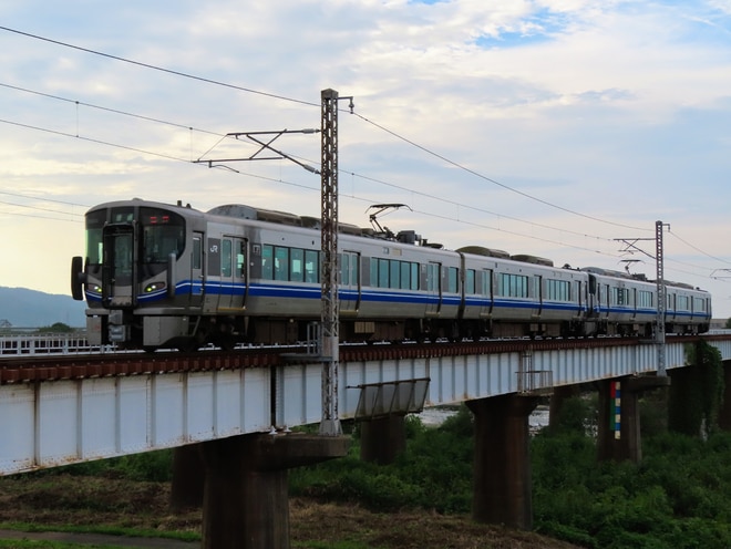 521系 の写真 |鉄道写真投稿サイトTrain-Directory