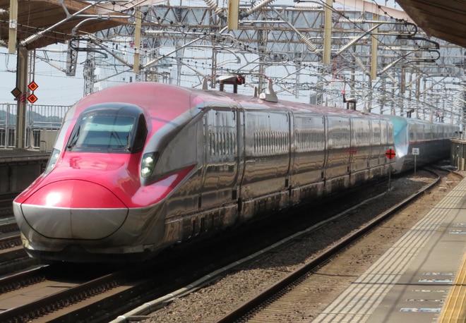 秋田新幹線車両センター E6系 Z3編成 の写真 |鉄道写真投稿サイトTrain-Directory