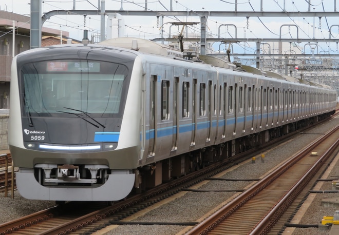 喜多見検車区 5000形 5059×10 の写真 |鉄道写真投稿サイトTrain-Directory