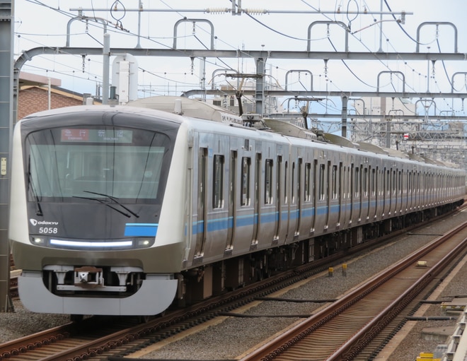 喜多見検車区 5000形 5058×10 の写真 |鉄道写真投稿サイトTrain-Directory