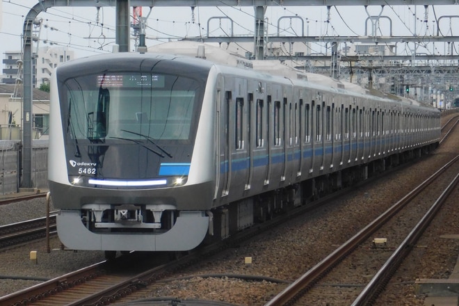 喜多見検車区 5000形 5062×10 の写真 |鉄道写真投稿サイトTrain-Directory