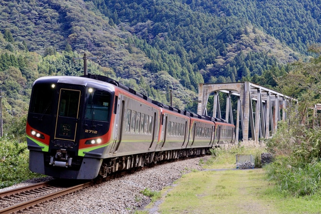 高知運転所 2700系 2712 の写真 |鉄道写真投稿サイトTrain-Directory